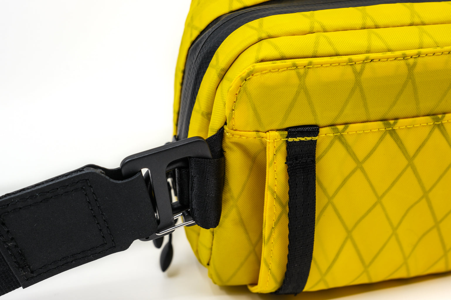 Alpha Pack Limited Edition: Rapid Access Sling with MagSafe – Ember Wolves